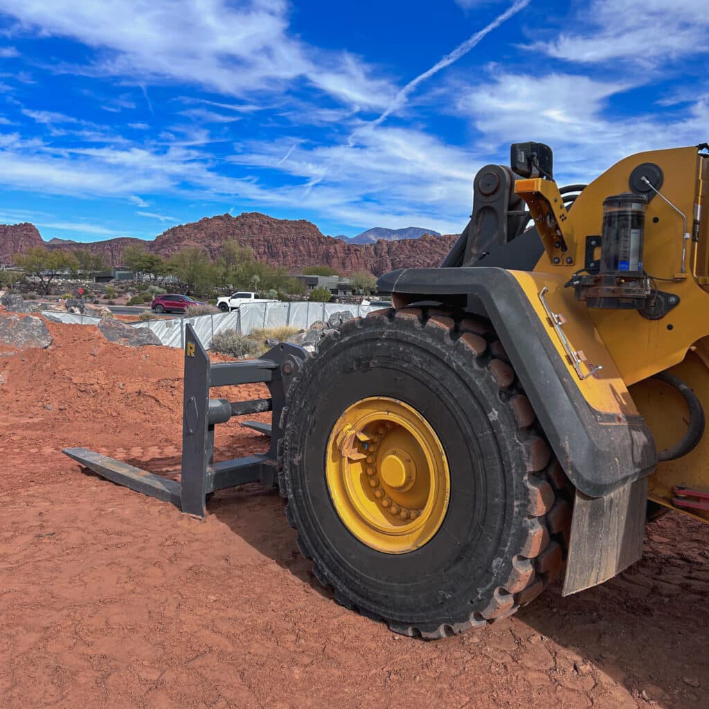 Heavy Duty Construction Fork | Rockland Manufacturing