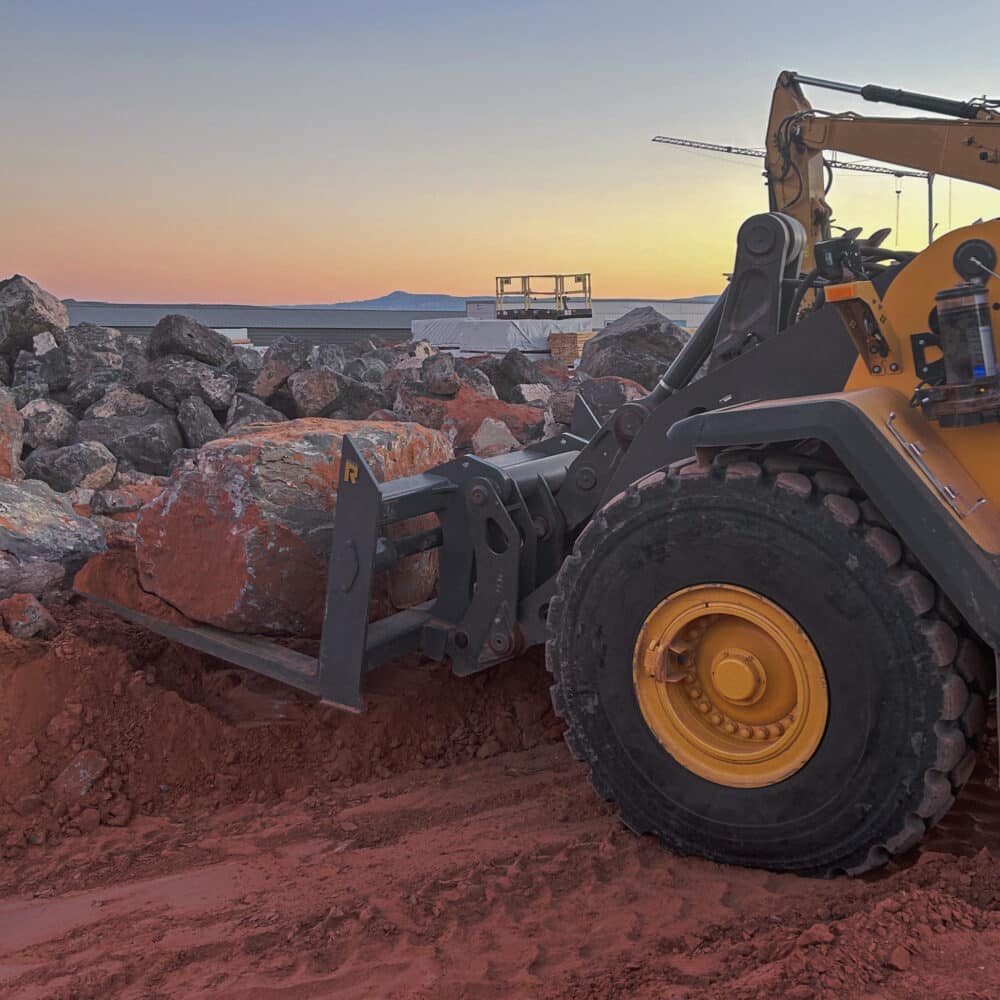 Heavy Duty Construction Fork | Rockland Manufacturing