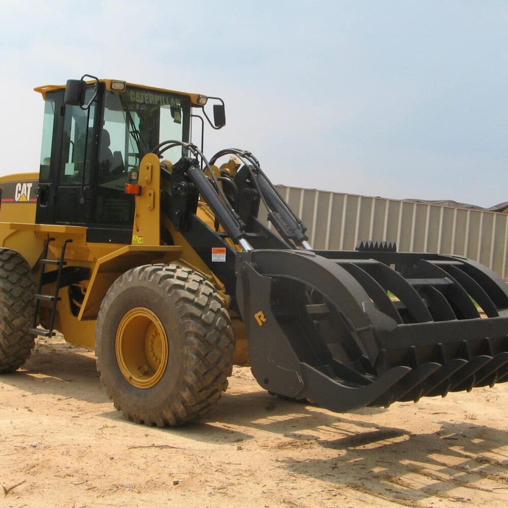 Loader Rake with Wide Clamp | Rockland Manufacturing